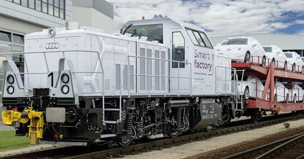 Khám phá đầu máy xe lửa 1.000 mã lực trong nhà máy Audi