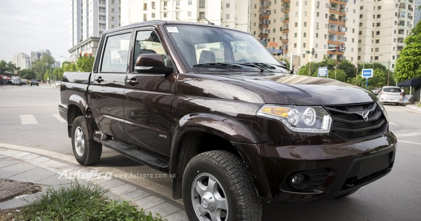 Cận cảnh xe bán tải Uaz Pickup giá khoảng 500 triệu Đồng mới về Việt Nam