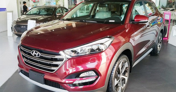 Mẫu mới cận kề ngày ra mắt, Hyundai Elantra và Tucson tiếp tục được ...