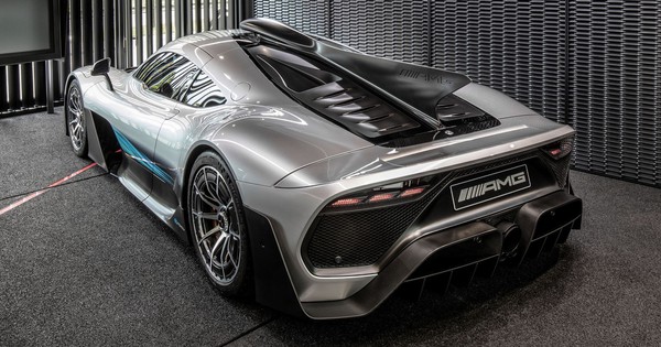 Một trong 275 siêu xe Mercedes-AMG đã có người bán lại, giá nhẹ nhàng gần 4 triệu USD