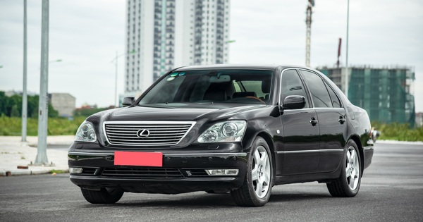 Lexus LS430 13 năm tuổi: Thừa sang trọng dù giá chỉ 650 triệu đồng