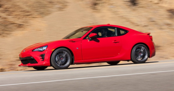 Xe thể thao 'thất sủng' tại Việt Nam Toyota FT-86 sắp tung thế hệ mới