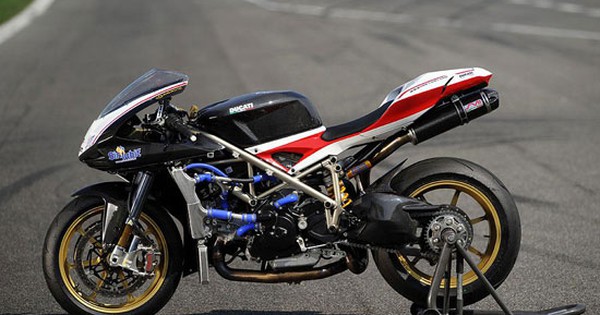 Ducati 1198 RF: Siêu xe trị giá 114.000 USD