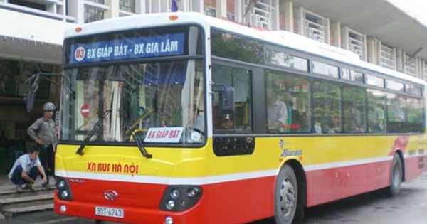 Gần 100 xe bus cỡ lớn phục vụ khách miễn phí dịp Đại lễ