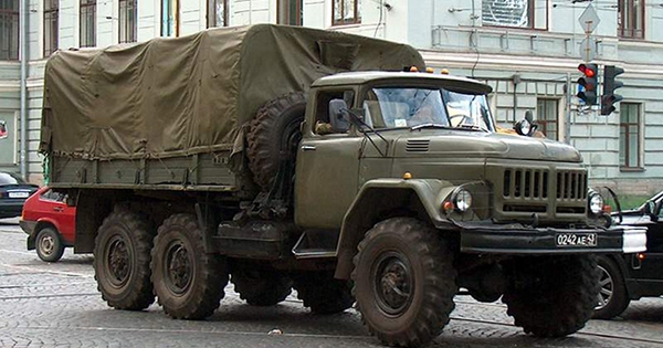 ZIL-131 - Mẫu xe không có "tuổi"