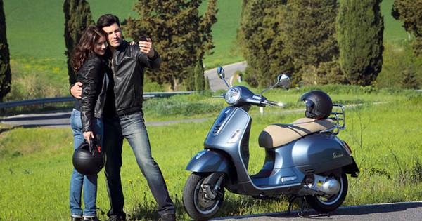 Vespa GTS 2015: Hội tụ công nghệ tiên tiến hơn
